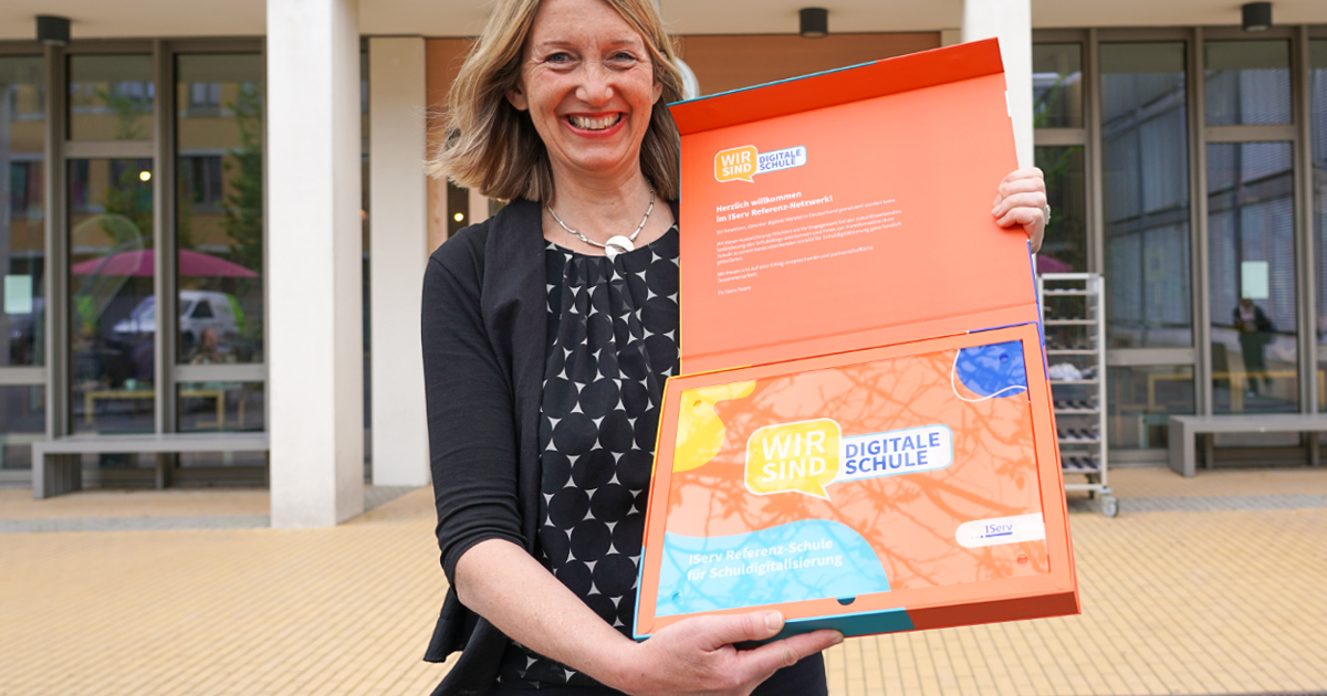 Ausgezeichnet! Rahel-Hirsch-Schule erste IServ-Referenz-Schule in ...